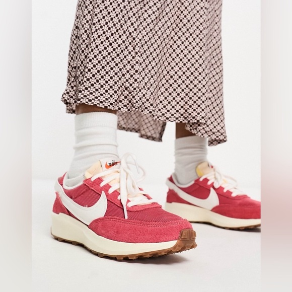 Nike | Shoes | Nike Womens Waffle Debut Vintage Retro Style Sneakers ...